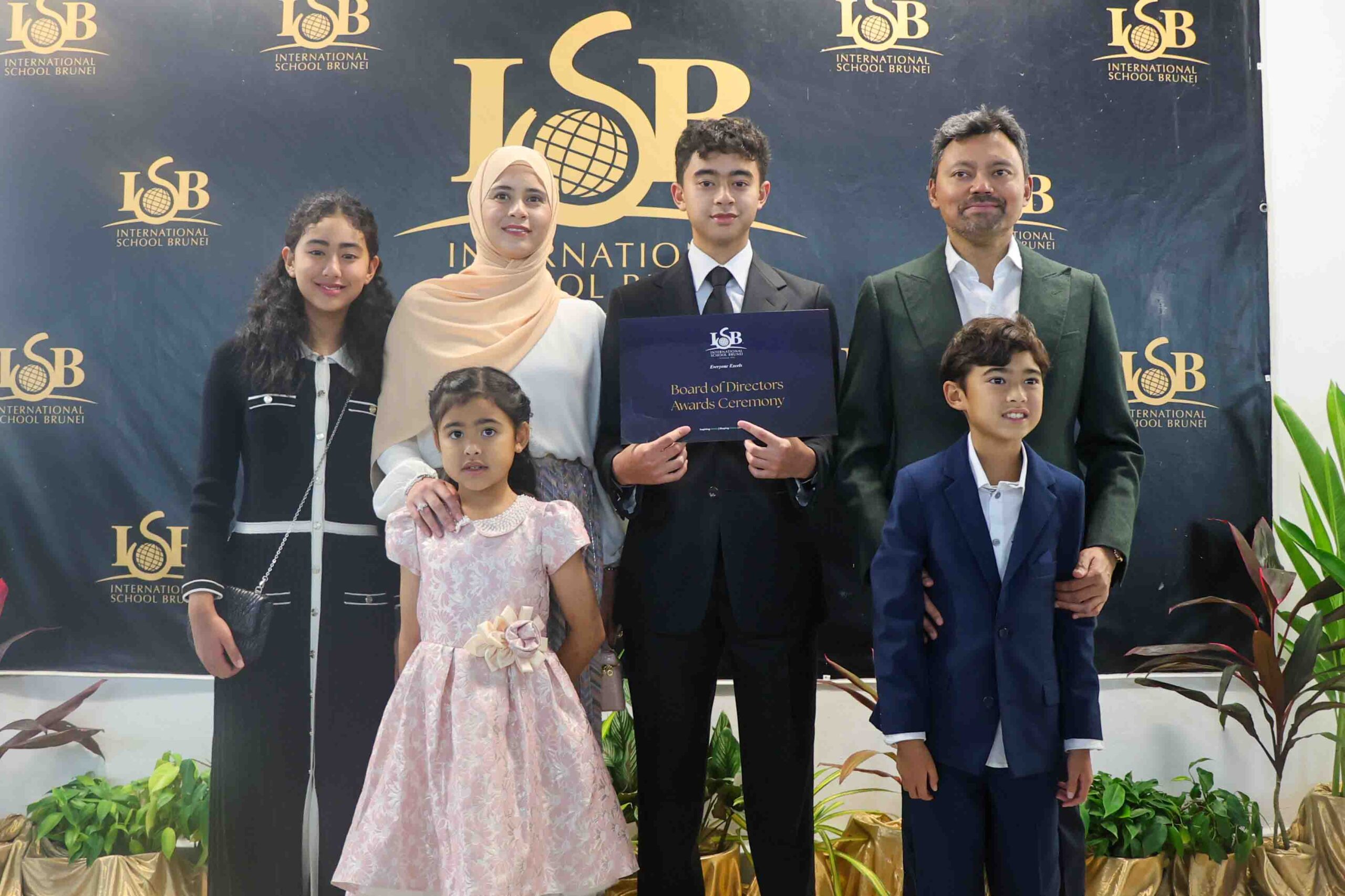 IB Diploma excellence celebrated at ISB Board of Directors Achievement ...